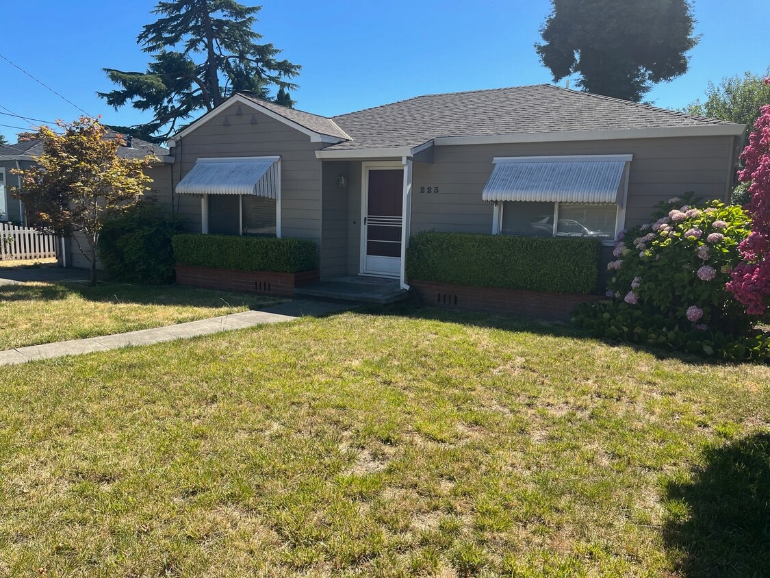 223 Gilbert Dr, Santa Rosa, CA 95405 - House Rental in Santa Rosa, CA ...