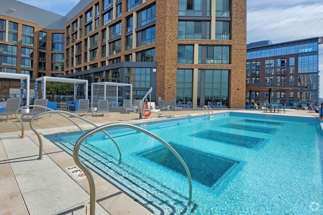 Insignia on M Rentals - Washington, DC | Apartments.com