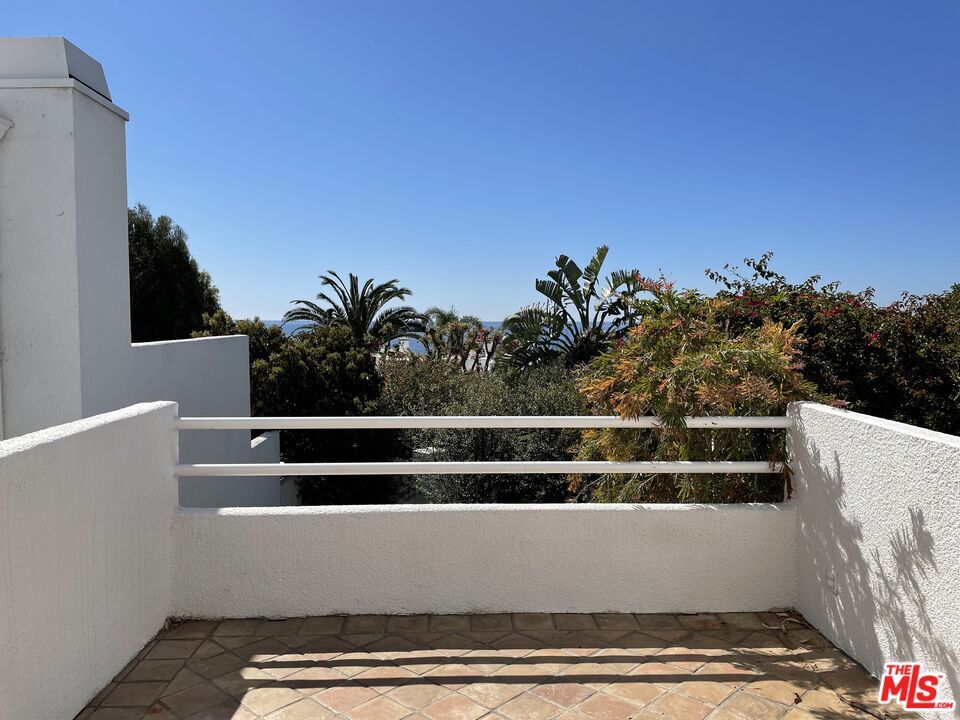 31230 Bailard Rd, Malibu, CA 90265 - Townhome Rentals in Malibu CA ...