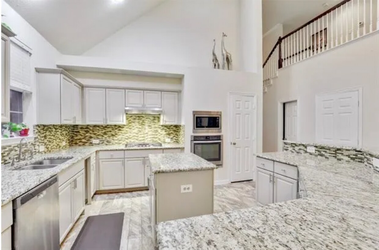 8925 Lakewood Dr, Irving, TX 75063 - House Rental in Irving, TX ...