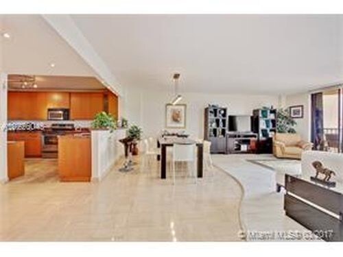 8777 Collins Ave Unit 310, Surfside, FL 33154 - Room for Rent in ...