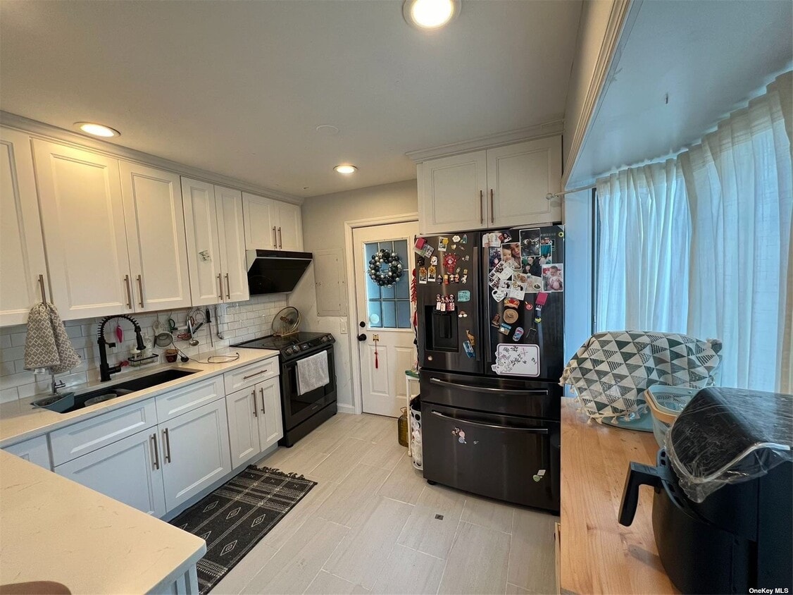 33 Ring Ln, Levittown, NY 11756 - House Rental in Levittown, NY ...