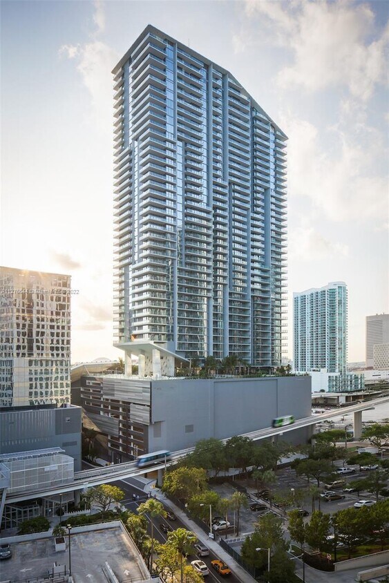 88 SW 7th St Unit 2210, Miami, FL 33130 - Condo for Rent in Miami, FL ...