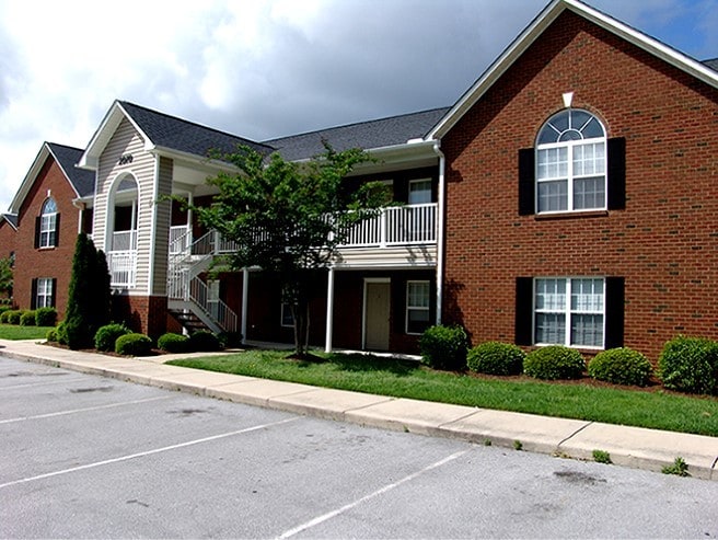 Bells Fork Crossing Apartments - 2074 Old Fire Tower Rd Greenville, NC ...