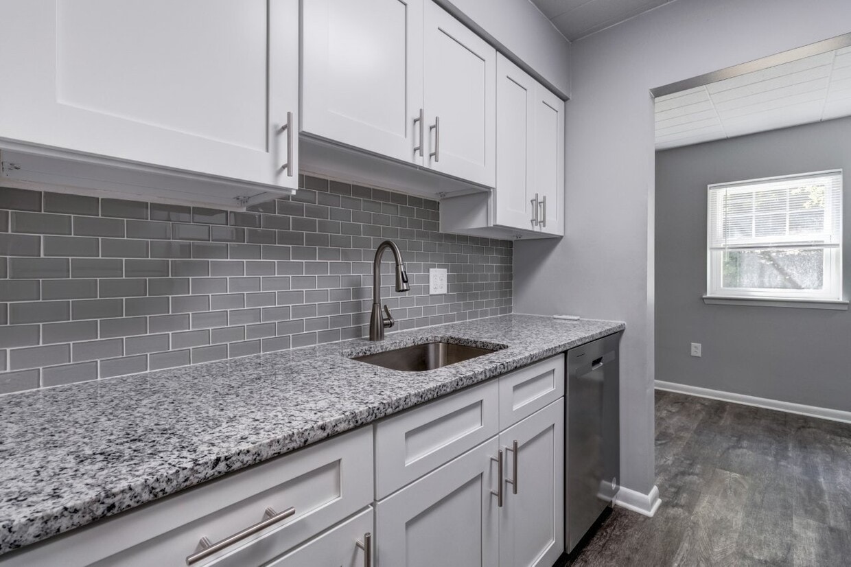 Presidential Arms Apartment Homes - 9815 Presidential Dr Allison Park ...