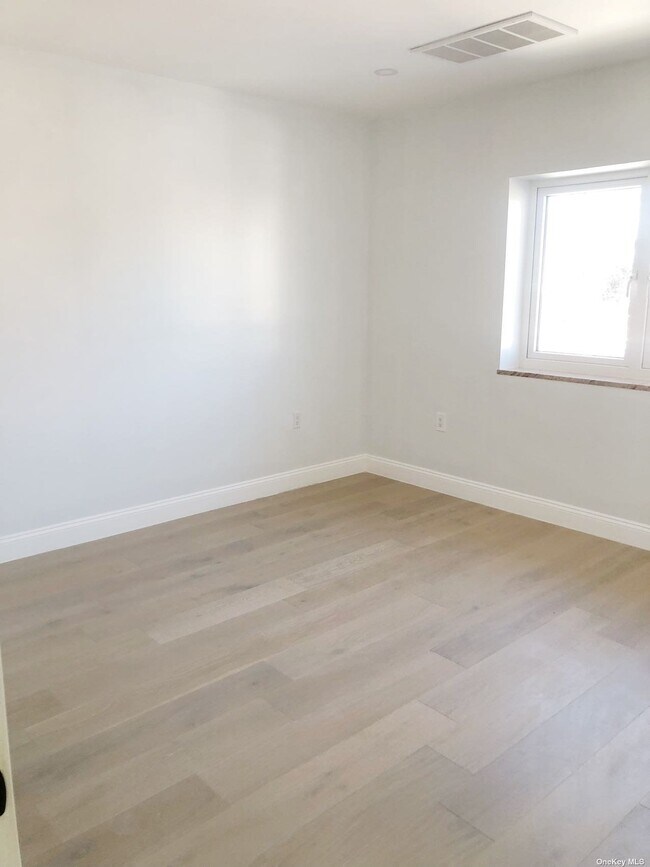 145-03 22nd Ave, Queens, NY 11357 - House Rental in Queens, NY ...