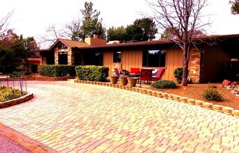 Sedona Meadows Apartments for Rent with a Walk-In Closet - Sedona, AZ ...