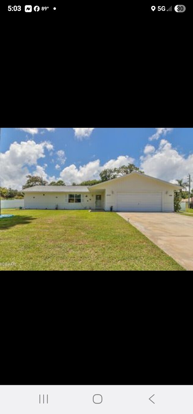 Florida Shores Apartments for Rent with a Garage - Edgewater, FL ...