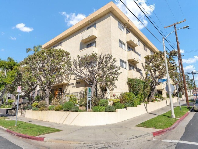 1394 Midvale Avenue, - Apartments in Los Angeles, CA | Apartments.com