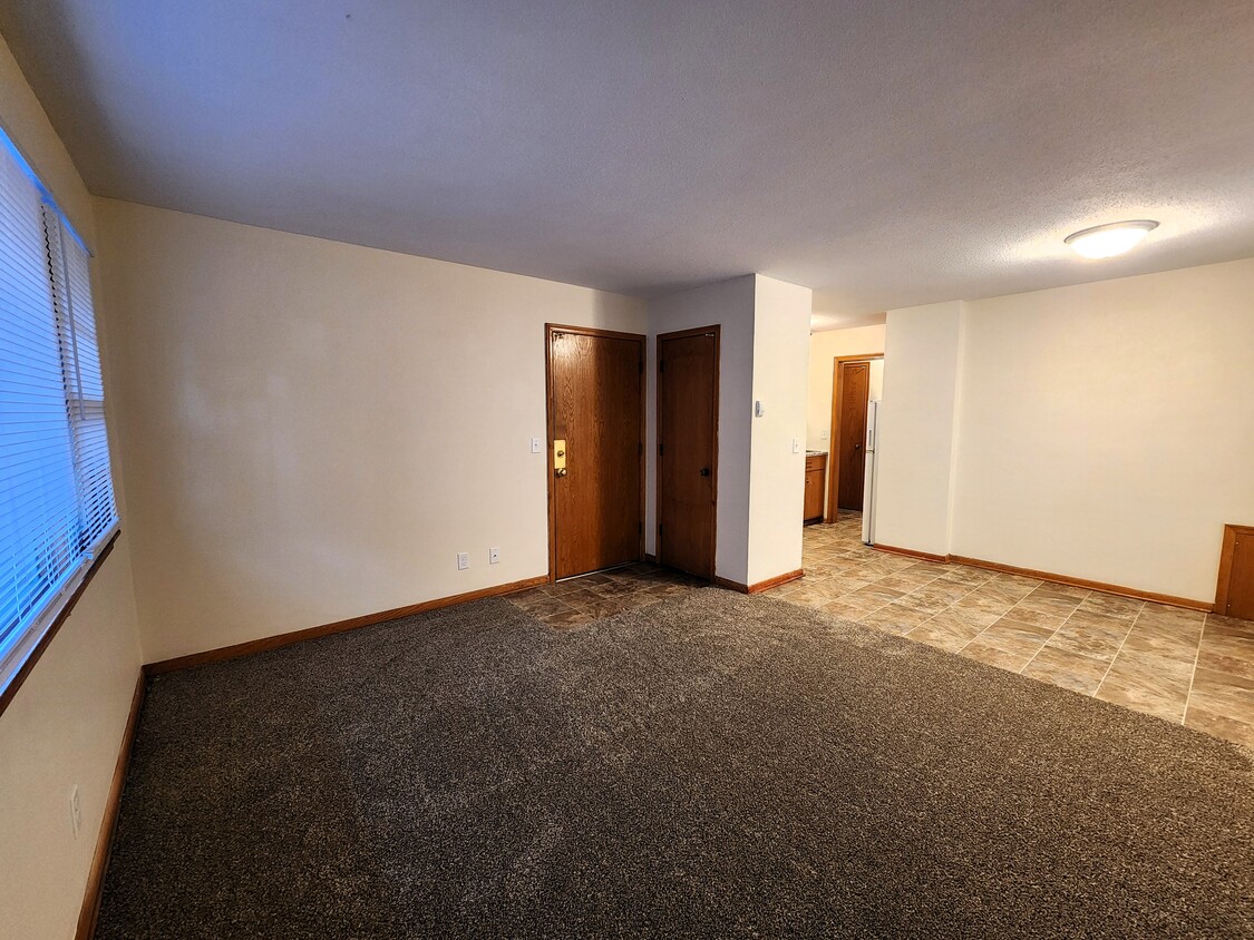 4060-4100 4th St Ne, Columbia Hts, MN 55421 - 4060-4100 4th St Ne ...