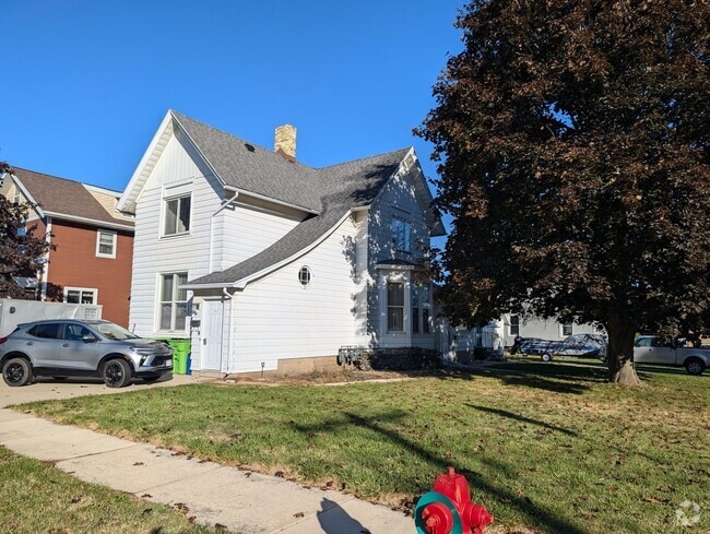 Apartments for Rent in Waupun WI - 14 Rentals | Apartments.com