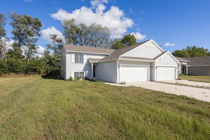 112 MacKenzie St, White Pigeon, MI 49099 - House Rental in White Pigeon ...