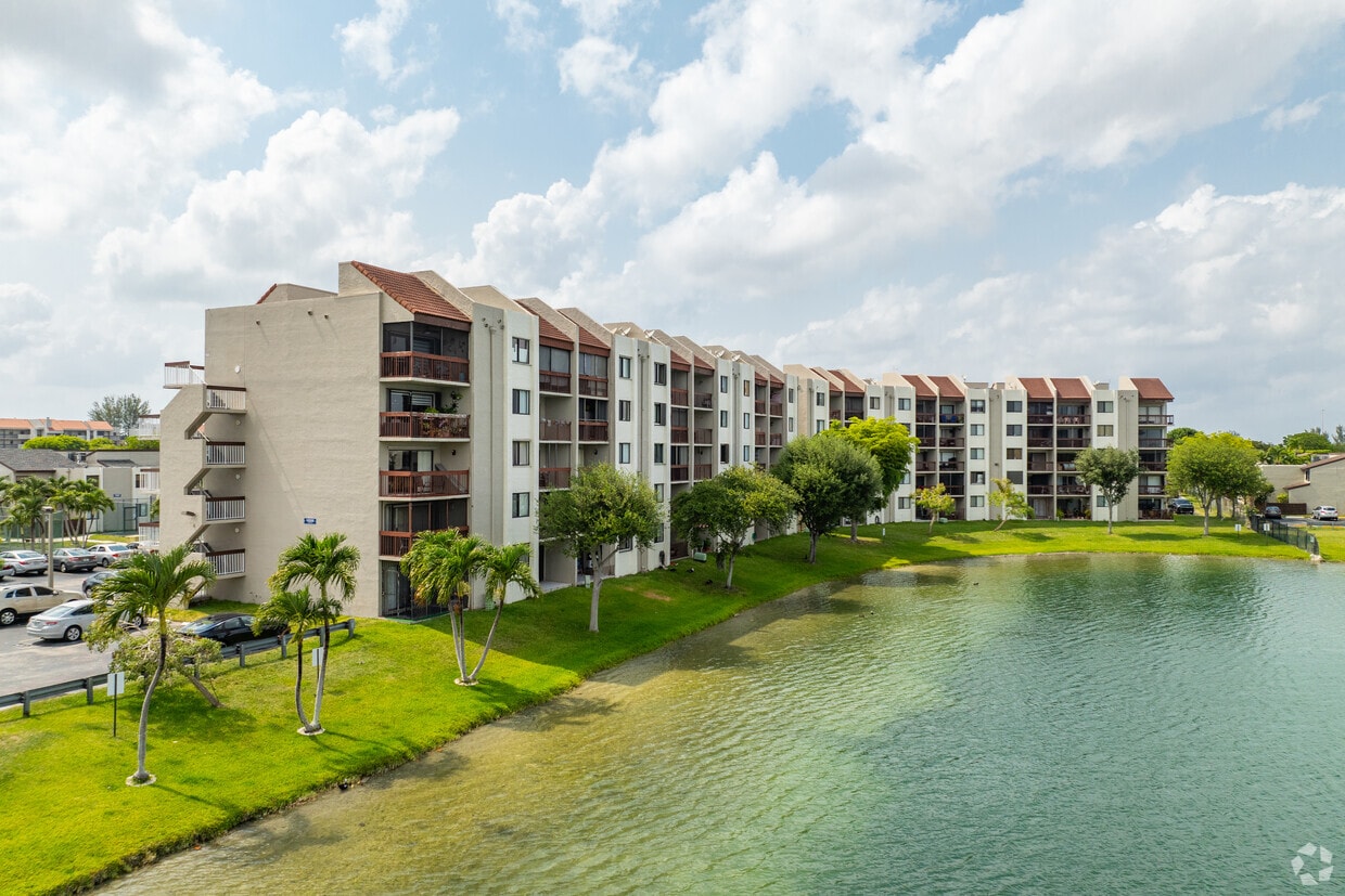 Aventura At Indian Lake Village