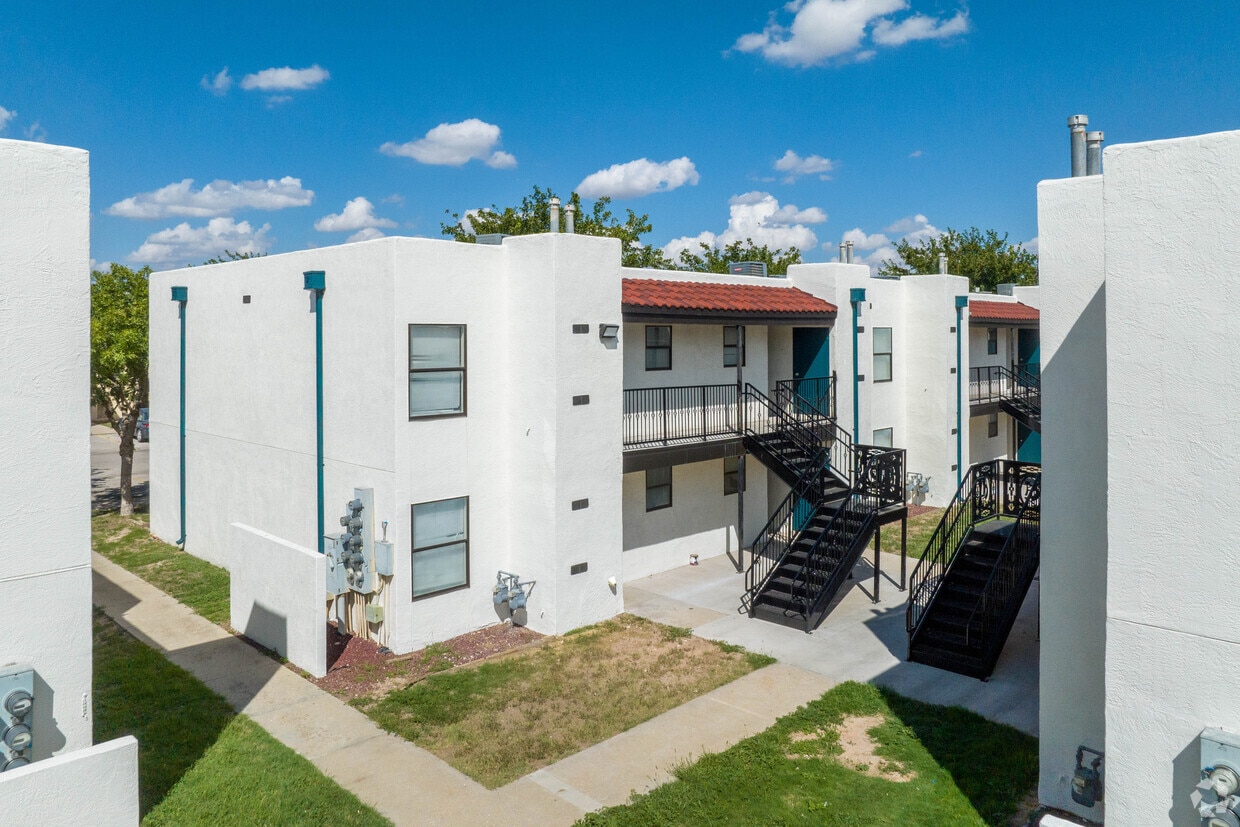 Woodleaf - FREE Utilities - 3320 N Dal Paso St Hobbs, NM 88240 ...