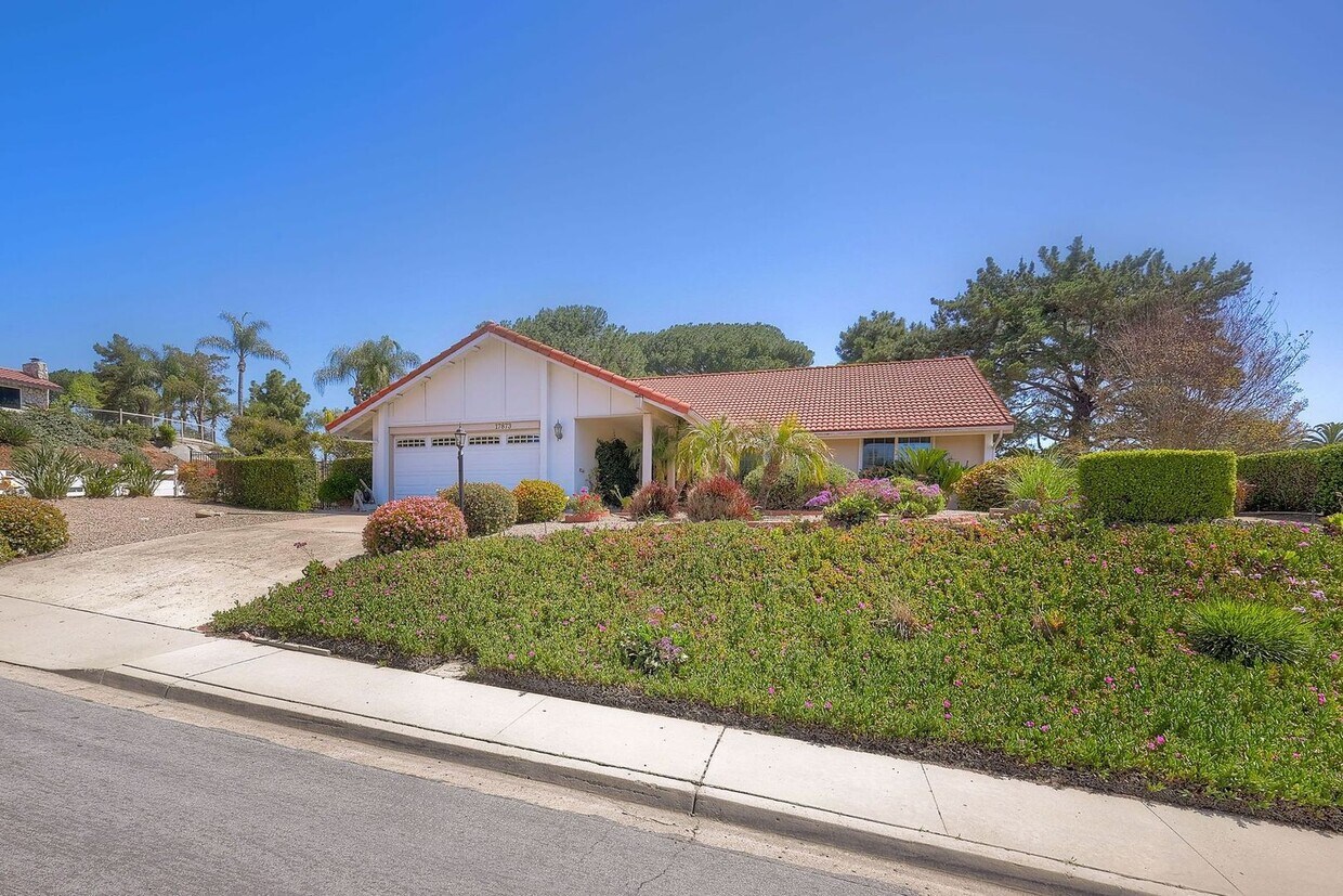 17873 Sintonte Dr, San Diego, CA 92128 - House Rental in San Diego, CA ...