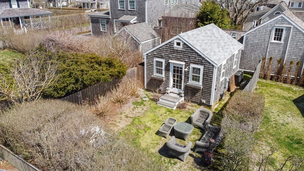 2 Cabot Ln Unit A, Nantucket, MA 02554 - Condo for Rent in Nantucket ...