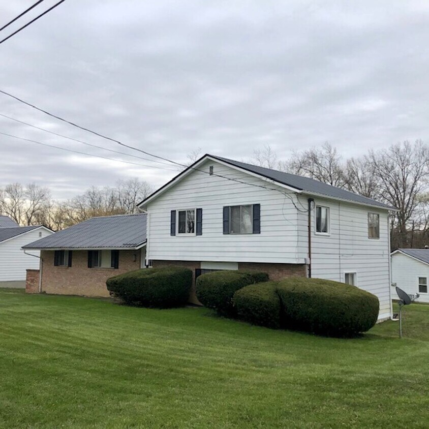 1081-1085 W Main St Unit 1085, Ashland, OH 44805 - Room for Rent in Ashland, OH | Apartments.com