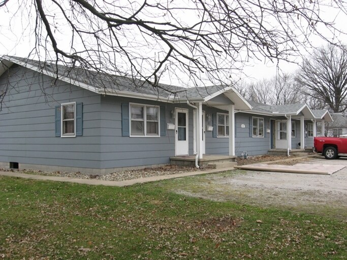 415 N Grant St, Sullivan, IL 61951 - 415 N Grant St Sullivan, IL 61951 ...