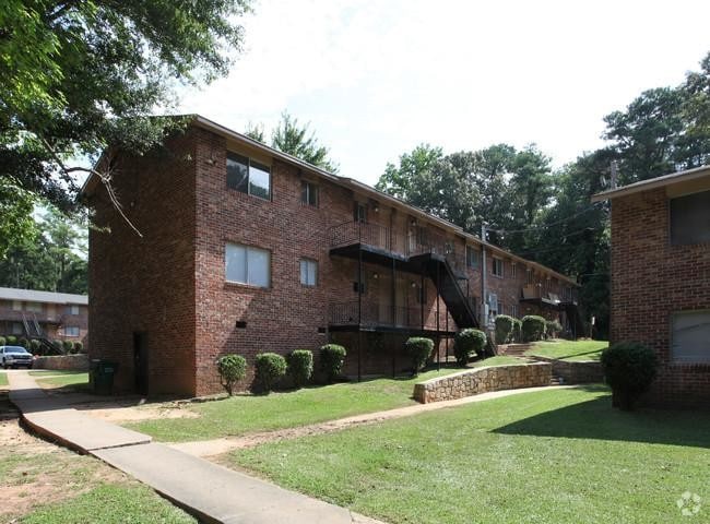 3937 Glenwood Rd, Decatur, GA 30032 - House for Rent in Decatur, GA ...