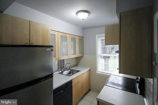 2013 37th St SE Unit 102, Washington, DC 20020 - Room for Rent in ...