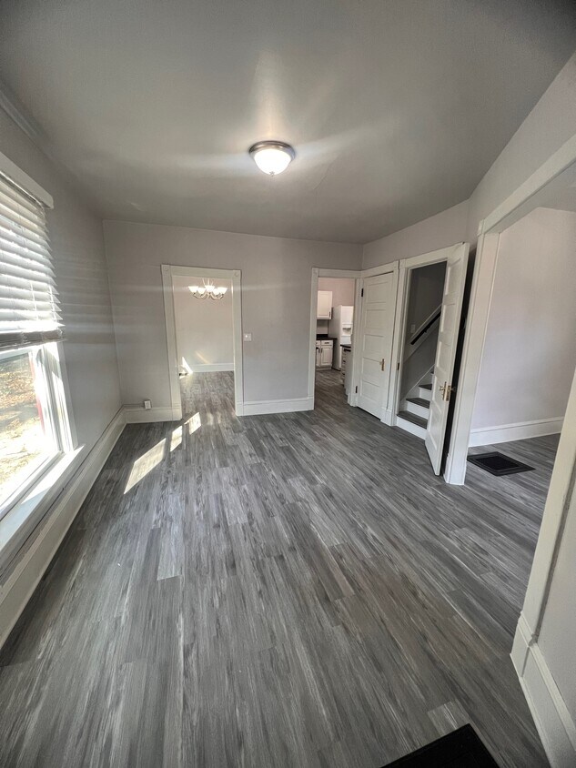 1608 Charles St, Racine, WI 53404 - House Rental in Racine, WI ...