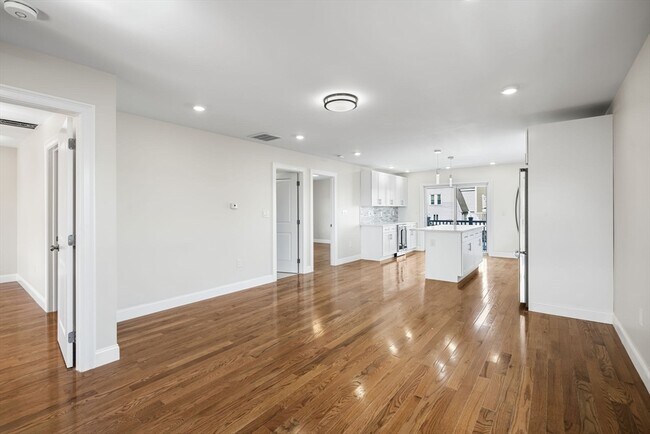 38 Franklin St Unit 2, Winthrop, MA 02152 - Room for Rent in Winthrop ...