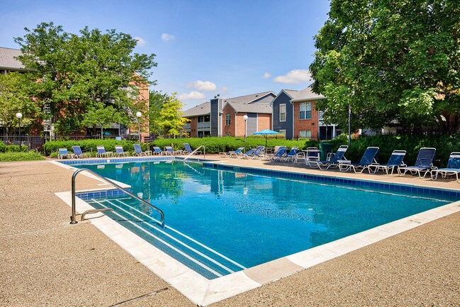 Lakeshore Apartments - Apartments in Indianapolis, IN | Apartments.com