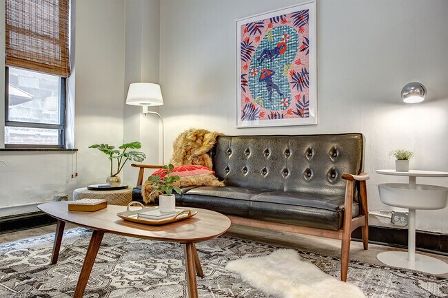 Vivian Apartments Apartments - Chicago, IL | Apartments.com