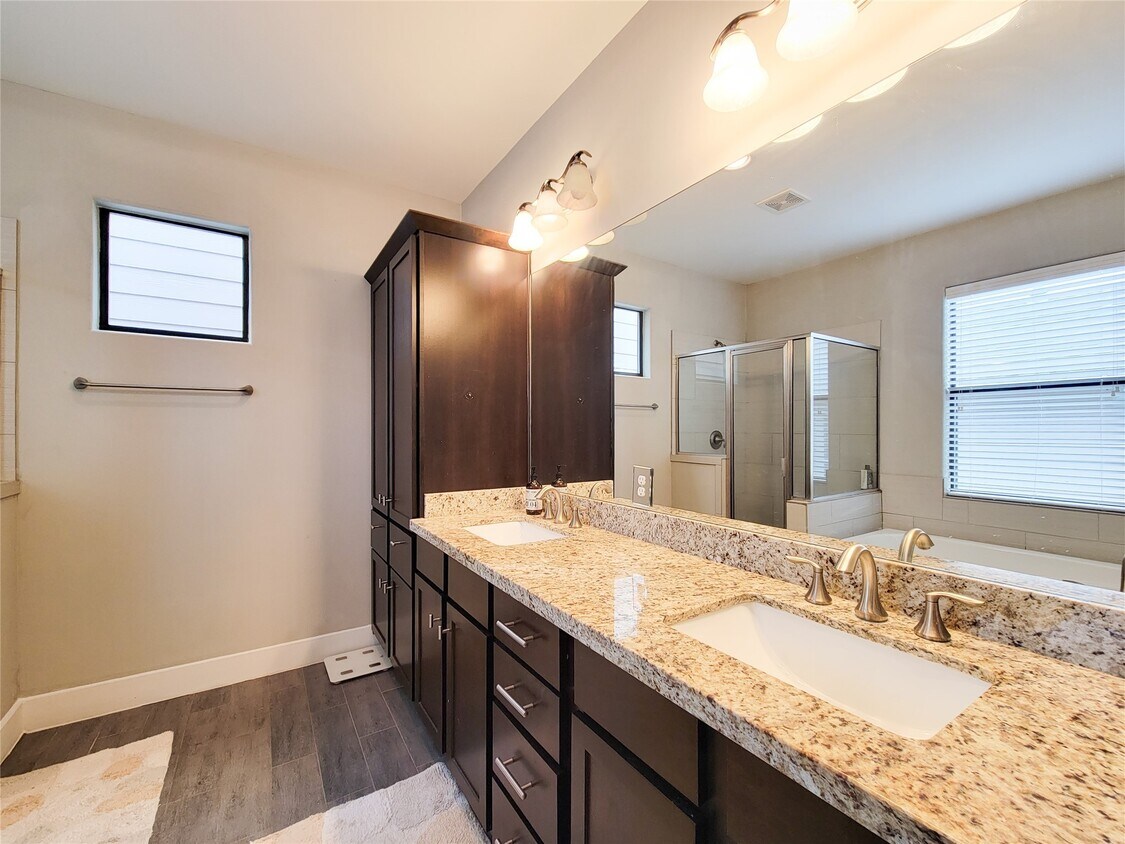 1424 Wilson St, Houston, TX 77019 - House Rental in Houston, TX ...