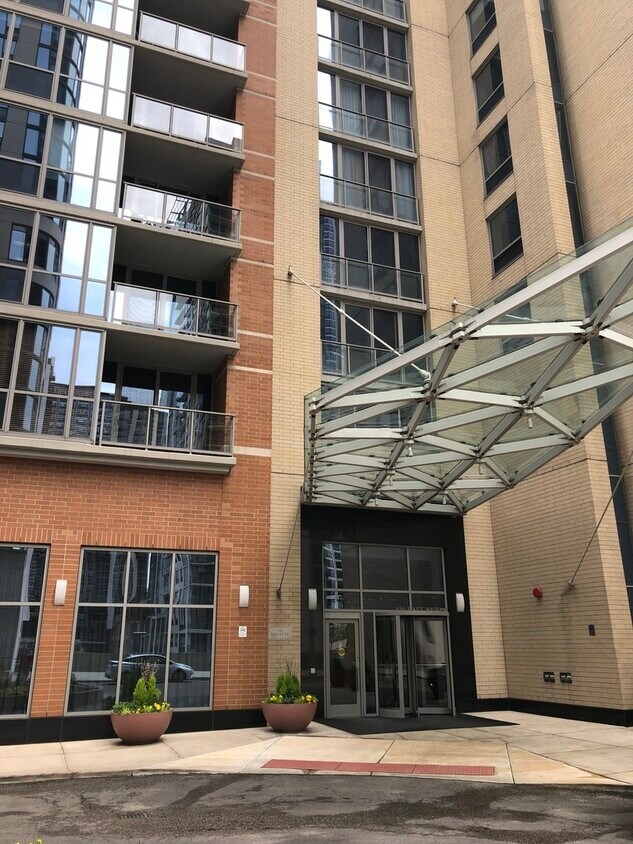 420 E Waterside Dr Unit 1701, Chicago, IL 60601 - Condo for Rent in ...