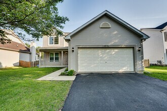 Chicory Place Apartments for Rent with Parking - Naperville, IL ...