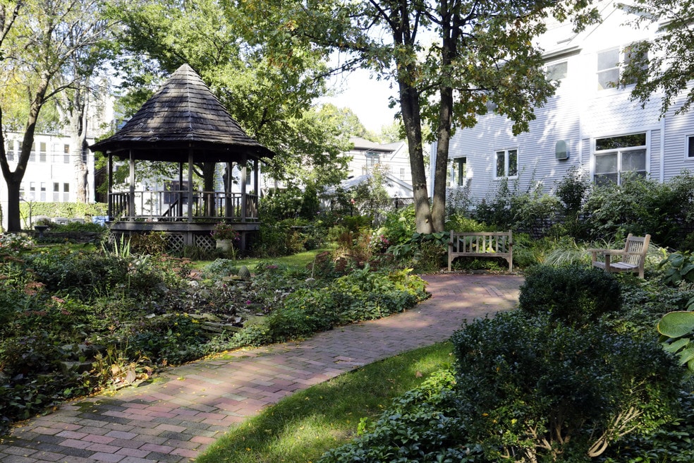 Is Lakeview a Good Place To Live in Chicago IL? - Neighborhood Guide by ...