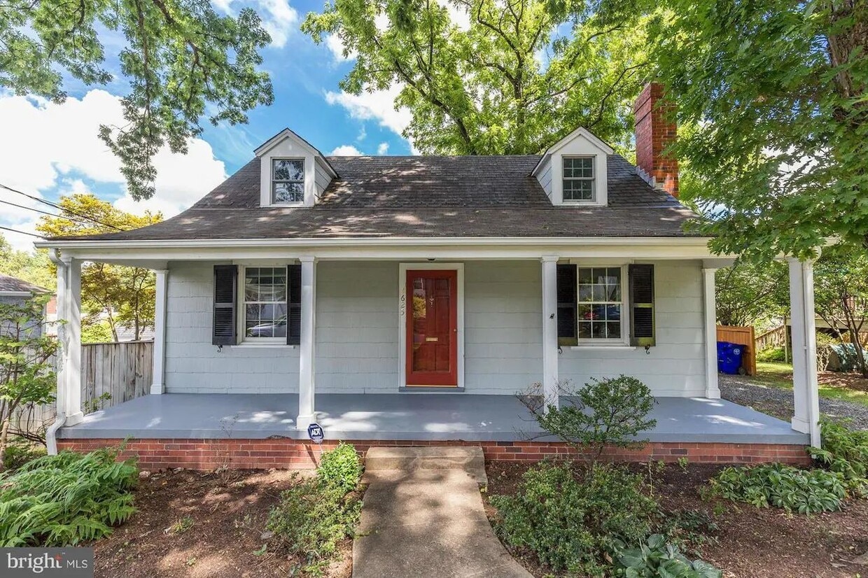4625 N Chelsea Ln, Bethesda, MD 20814 - House Rental in Bethesda, MD ...