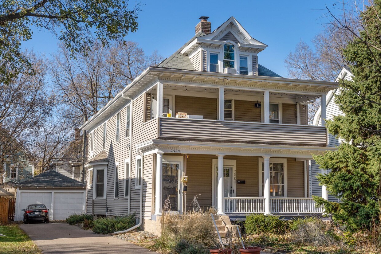 2528 Pleasant Ave, Minneapolis, MN 55404 - 2528 Pleasant Ave ...