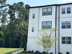 Best Luxury Country Club View Apartments for Rent - Raleigh, NC ...