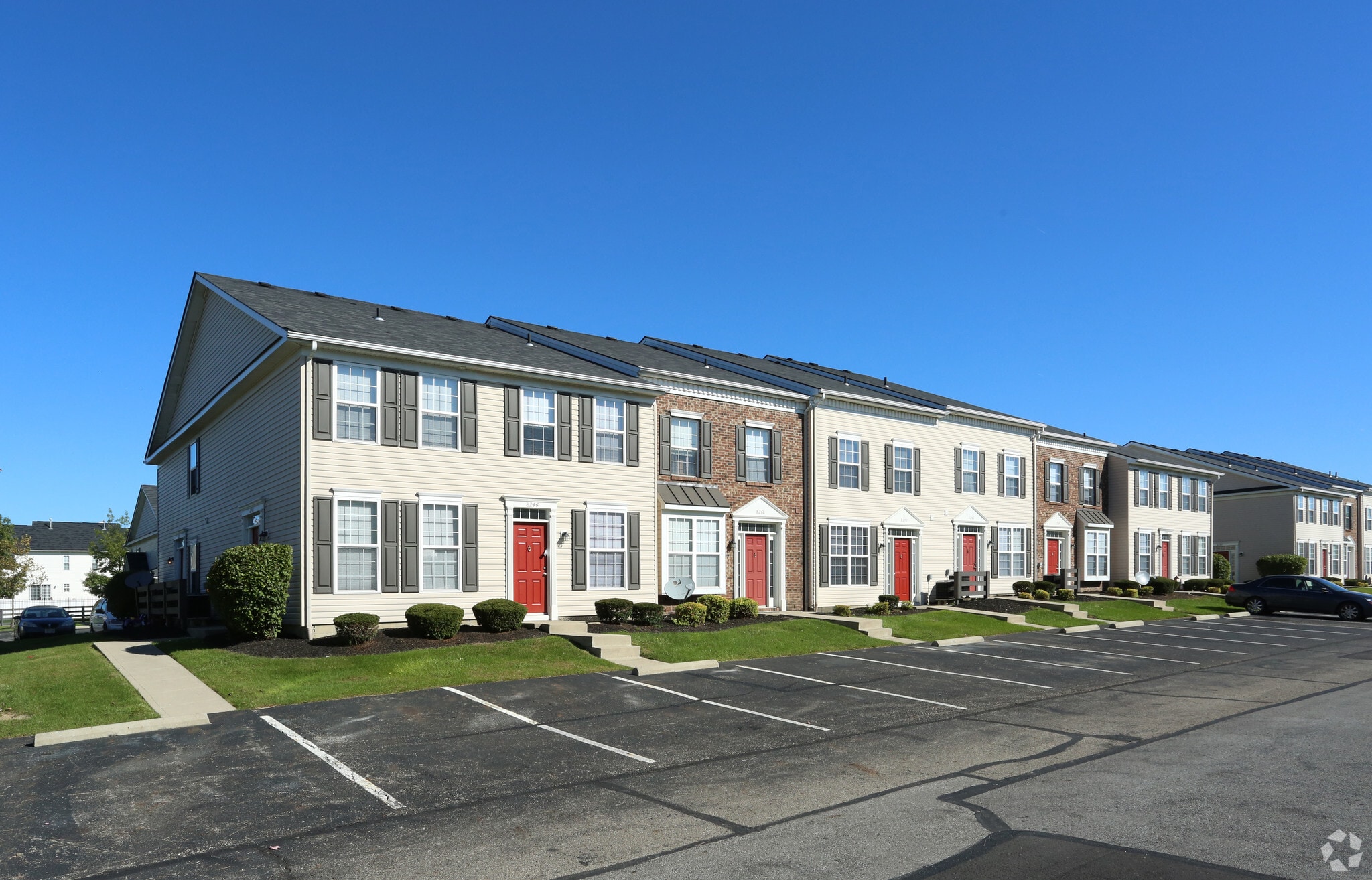 The Villages at Waggoner Park Apartment - 8181 Herald Cv Blacklick, OH ...