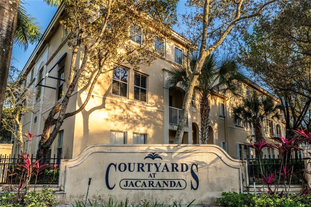 110 Jacaranda Country Club Dr Unit 202, Plantation, FL 33324 - Condo ...