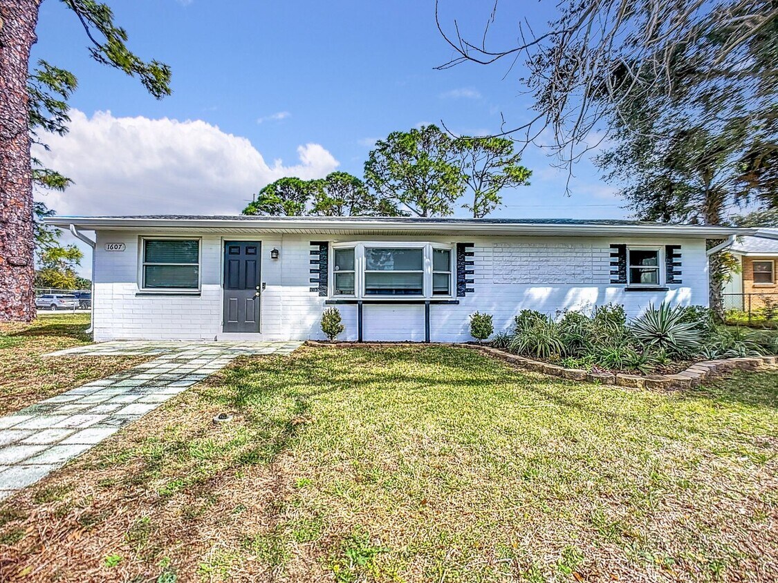 1607 India Palm Dr, Edgewater, FL 32132 - House Rental in Edgewater, FL ...