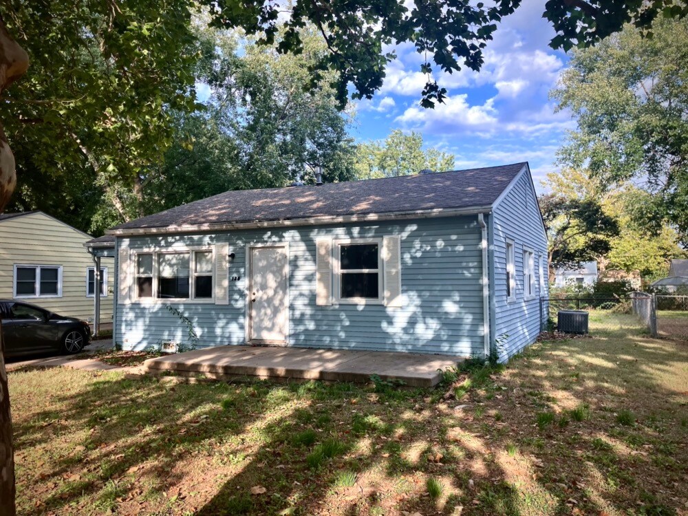 138 Wire Ave, Haysville, KS 67060 - House Rental in Haysville, KS ...