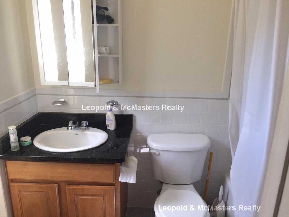 18 Mount Hood Rd, Boston, MA 02135 - 18 Mount Hood Rd Boston, MA 02135 ...