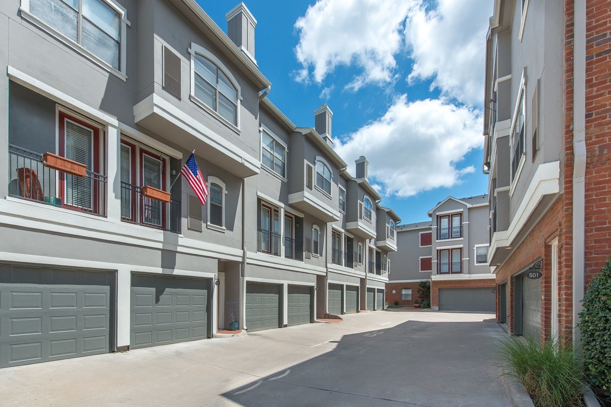 Manchester State Thomas - 3010 State St Dallas, TX 75204 | Apartments.com
