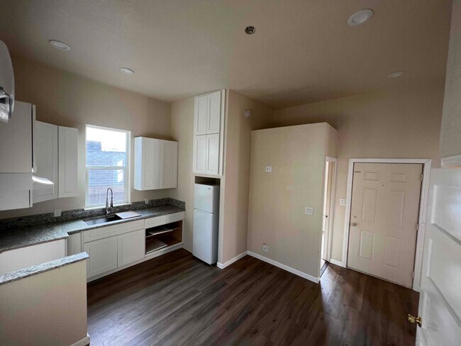 4 W Rose St Unit 4, Stockton, CA 95202 - Apartment for Rent in Stockton ...