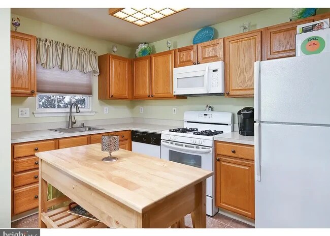 Pitman Grove Terrace Apartments for Rent with a Walk-In Closet - Pitman ...