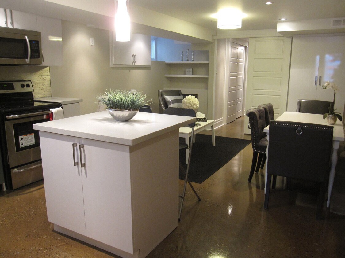 266 Highfield Rd, Toronto, ON M4L 2V5 Apartments - 266 Highfield Rd ...