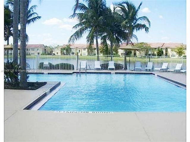 13090 Vista Isles Dr Unit 127, Sunrise, FL 33325 - Room for Rent in ...