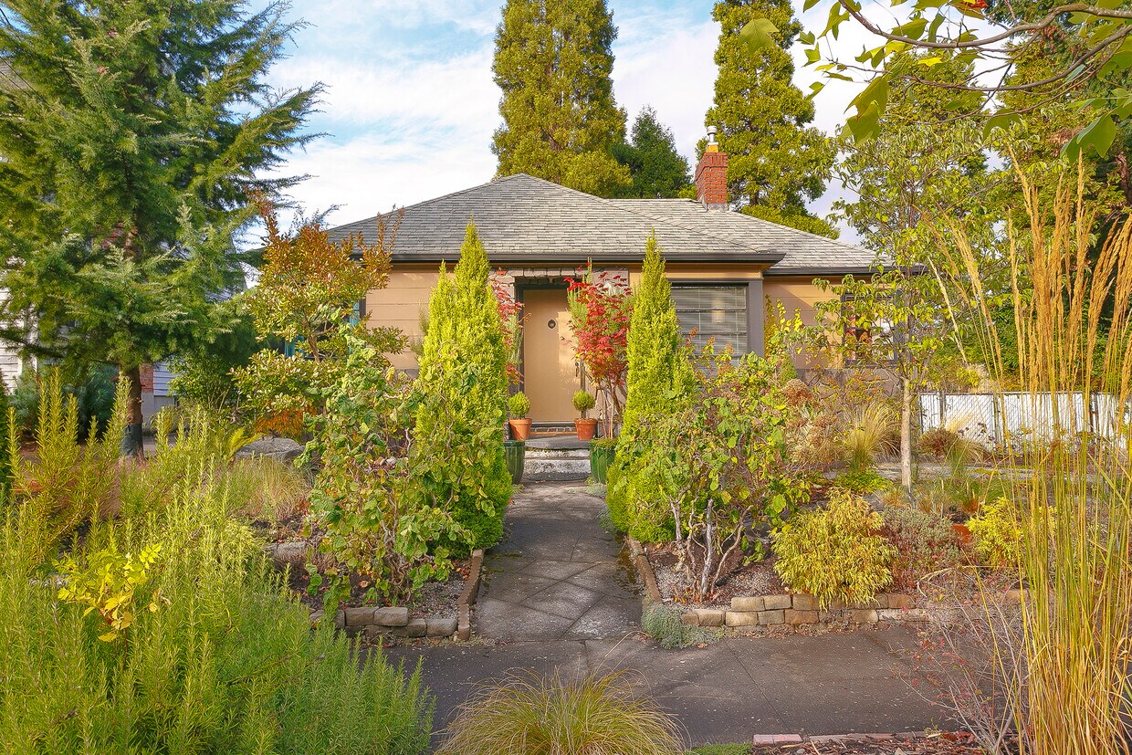 1215 N Holman St, Portland, OR 97217 - House Rental in Portland, OR ...