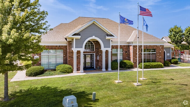 Stone Pointe Apartments for Rent - Manhattan, KS - Updated Today ...