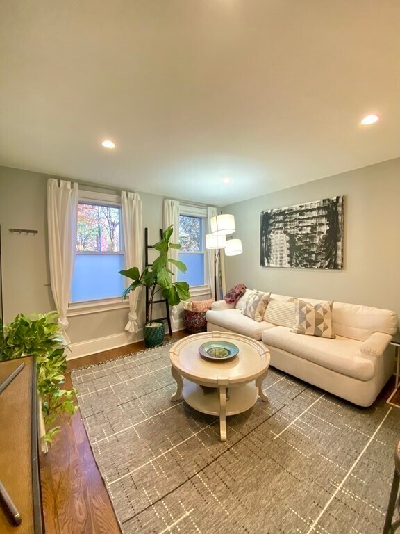 209 W 3rd St Unit 1, Boston, MA 02127 - Condo for Rent in Boston, MA ...