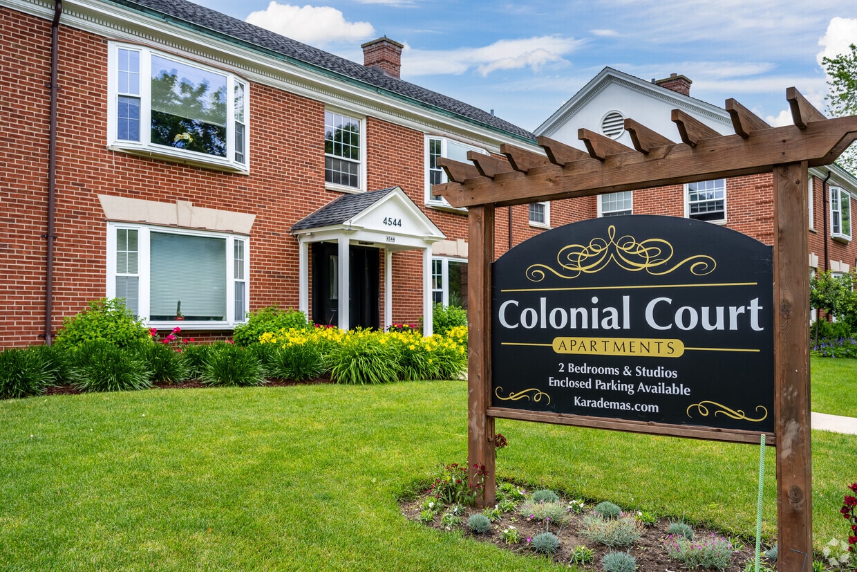 Colonial Court Apartments - 4544 N Wilson Dr Shorewood, WI 53211 ...