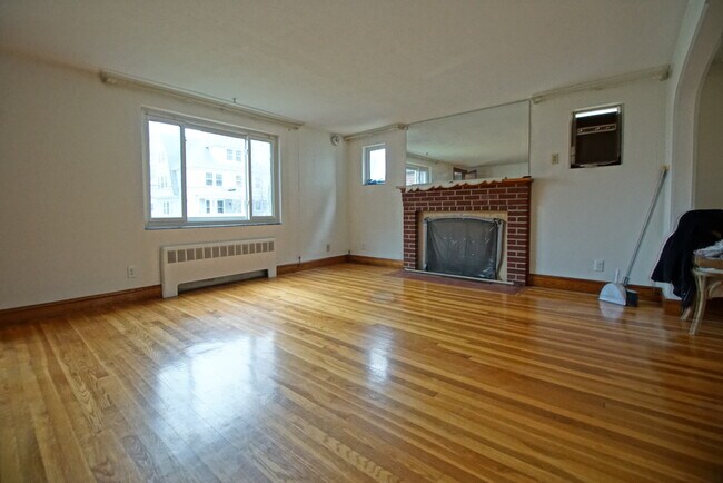 16 Proctor St Unit 1, Newton, MA 02460 - 16 Proctor St Newton, MA 02460 ...